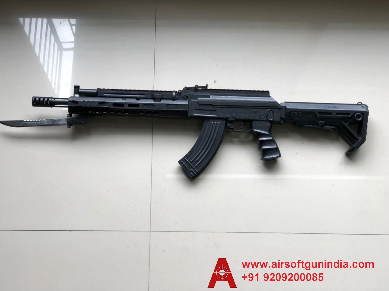 AK-203 assault Airsoft rifle with fake knife by Airsoft gun india